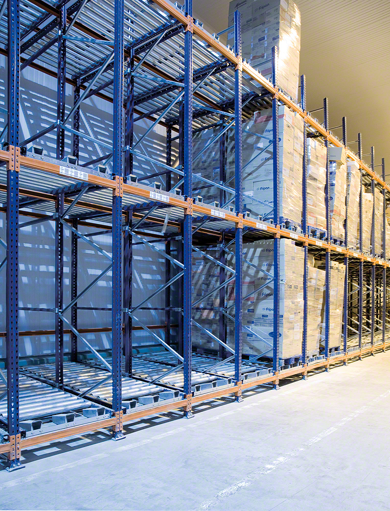 Push-back pallet racking | Pallet racking | www.mecalux.co.za